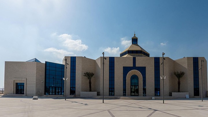 Noursat | بالصّور- كاتدرائيّة سيّدة العرب- البحرين حيث سيقيم البابا ...